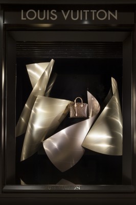 Louis Vuitton – Frank Gehry Windows | Sandra‘s Closet
