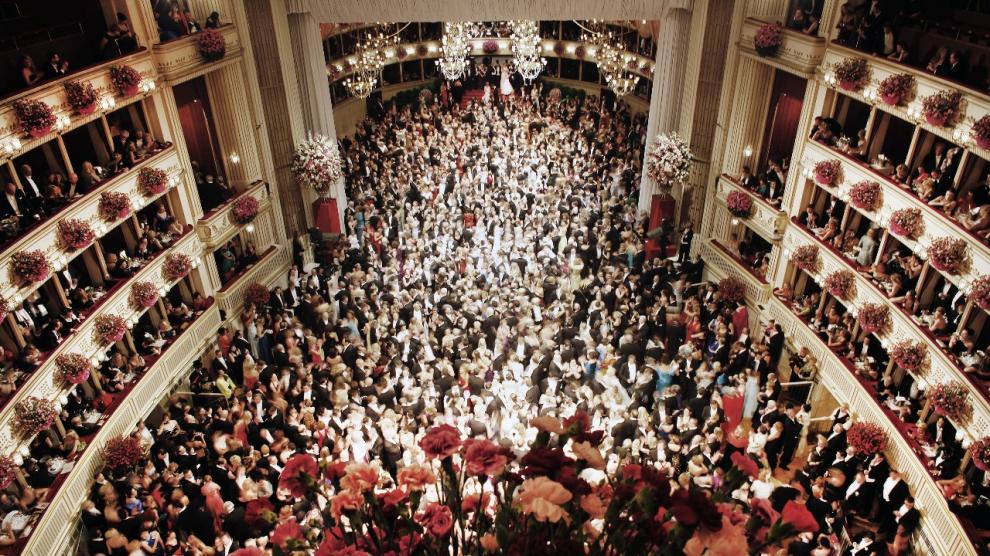 What to Wear to the Vienna Opera Ball | Sandra‘s Closet