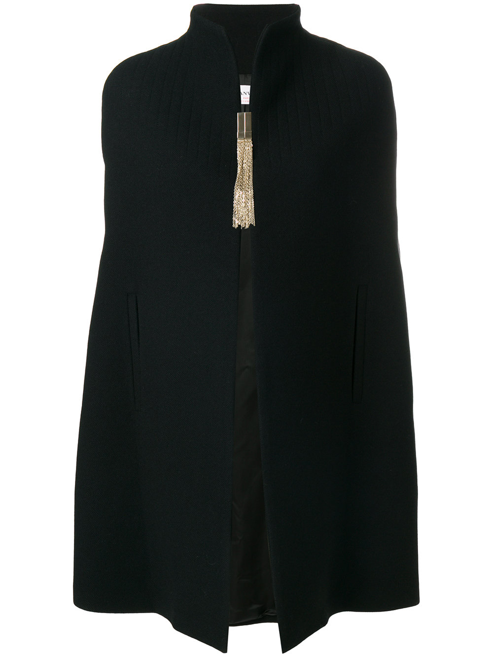 The Perfect Black Cape | Sandra‘s Closet