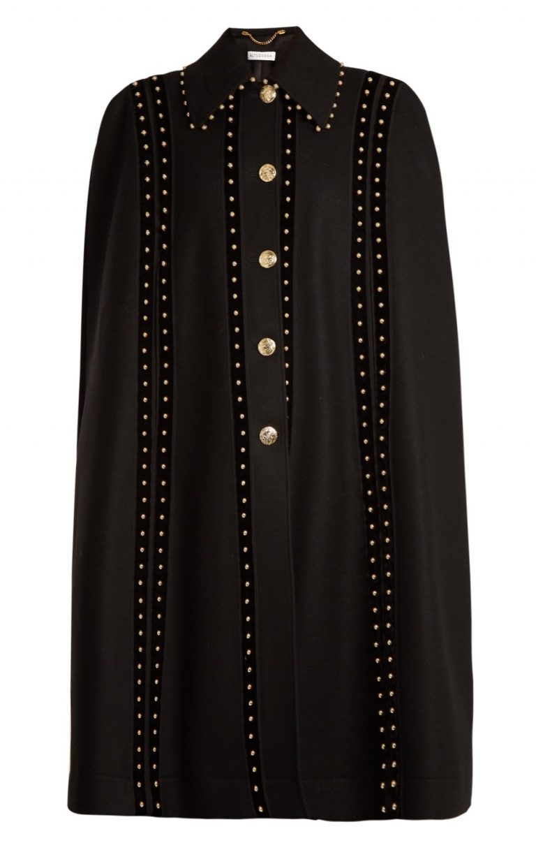 The Perfect Black Cape | Sandra‘s Closet