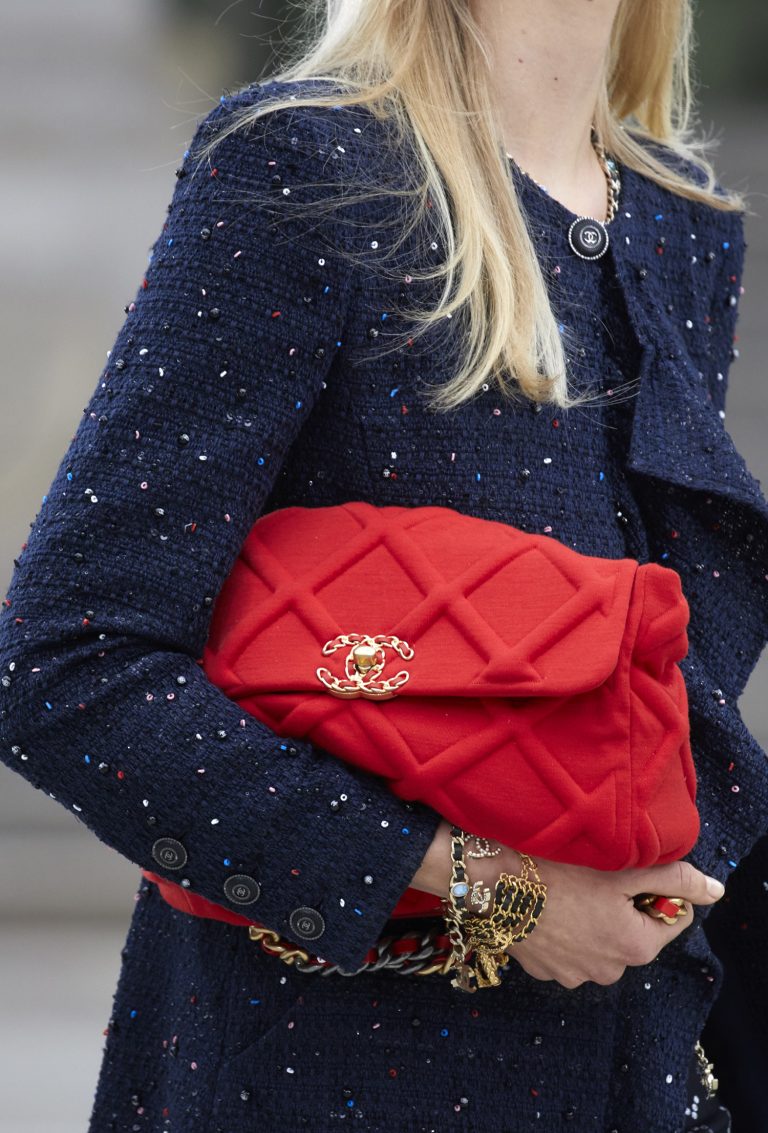 Meet the New CHANEL 19 Bag | Sandra‘s Closet