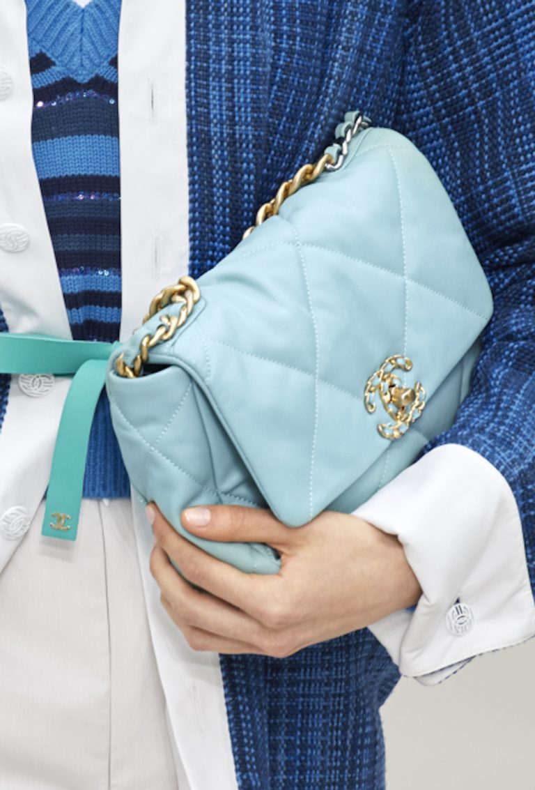 Meet the New CHANEL 19 Bag | Sandra‘s Closet