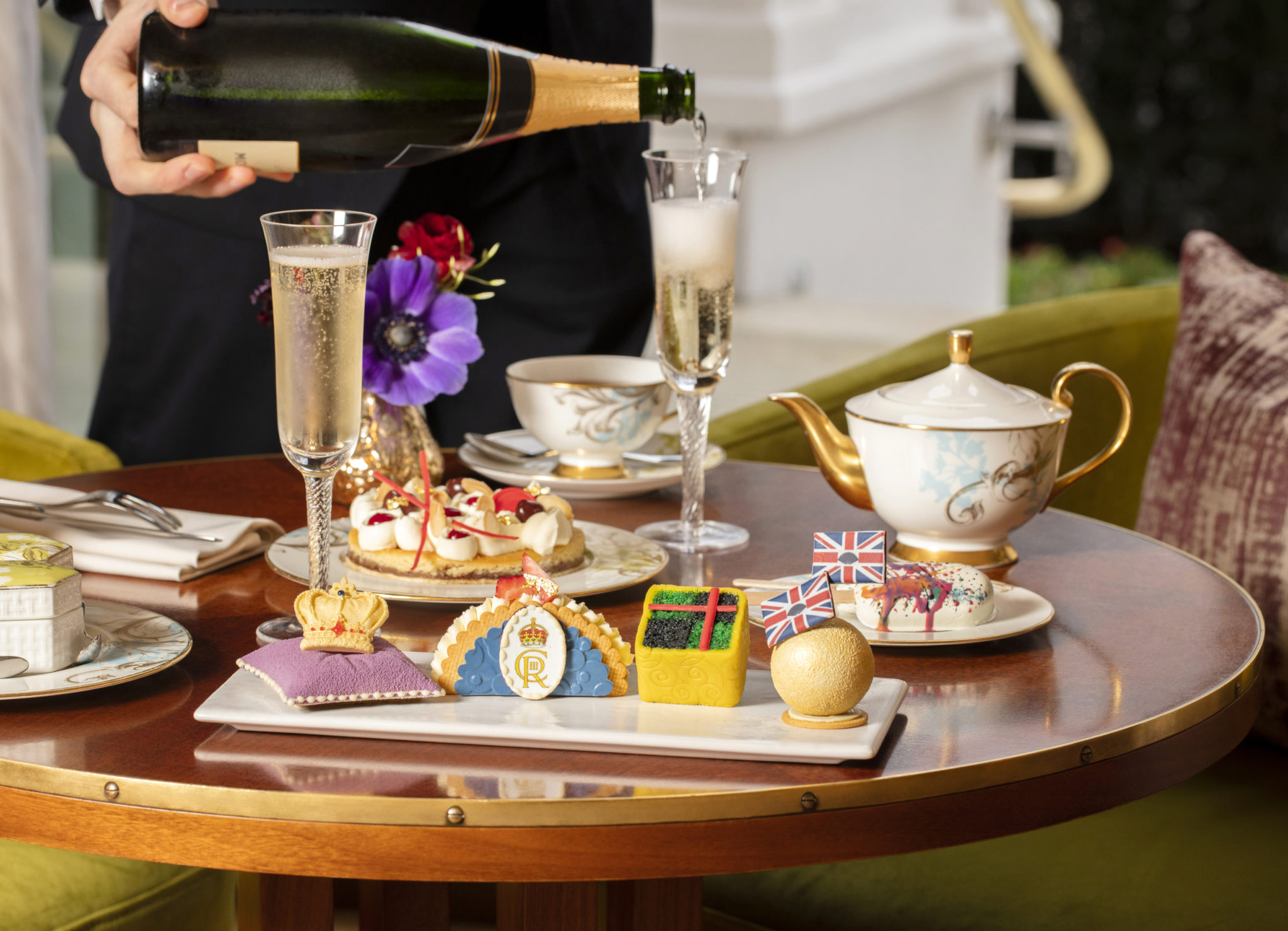Coronation Afternoon Tea | Sandra‘s Closet